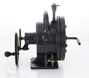 Gaede mercury vacuum pump | The Małopolska Virtual Museums