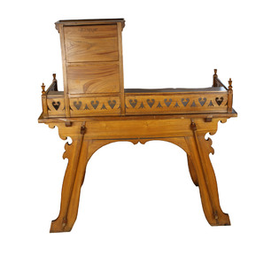 Zakopane style desk | The Małopolska Virtual Museums